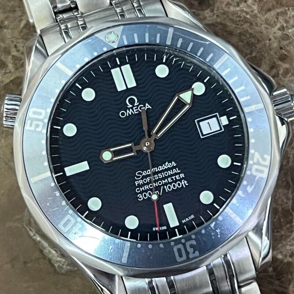 Omega Seamaster Diver 300M Automatic 41 Steel / Blue / Bracelet / James Bond 2531.80.00 | Bezel