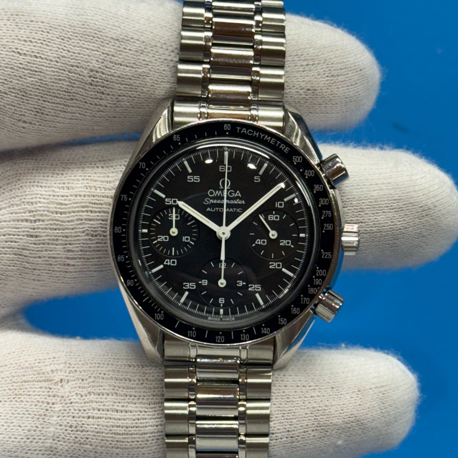 Auction: 1995 Omega Speedmaster Reduced Steel / Black 3510.50.00 | Bezel