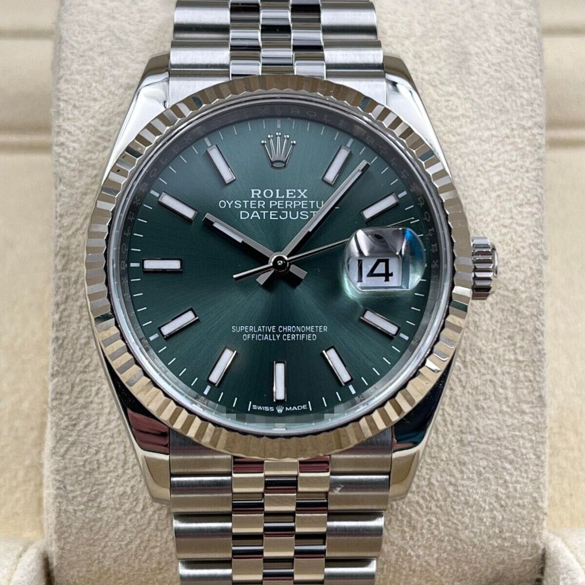 Rolex Datejust 36 Steel / Fluted / Mint Green / Jubilee 126234-0051 | Bezel