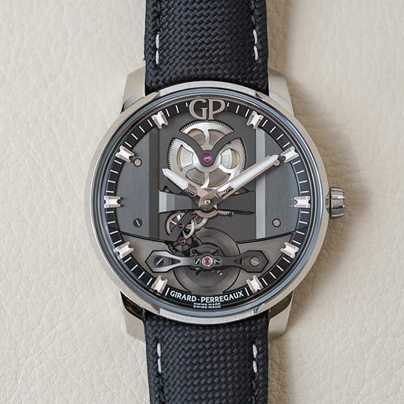 Auction: 2023 Girard-Perregaux Free Bridge Steel 82000-11-631-FA6A | Bezel