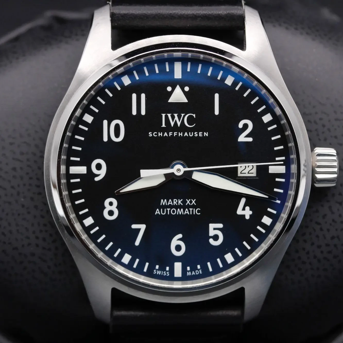 IWC Pilot's Watch Mark XX Stainless Steel / Black IW3282-01 Watches | Bezel