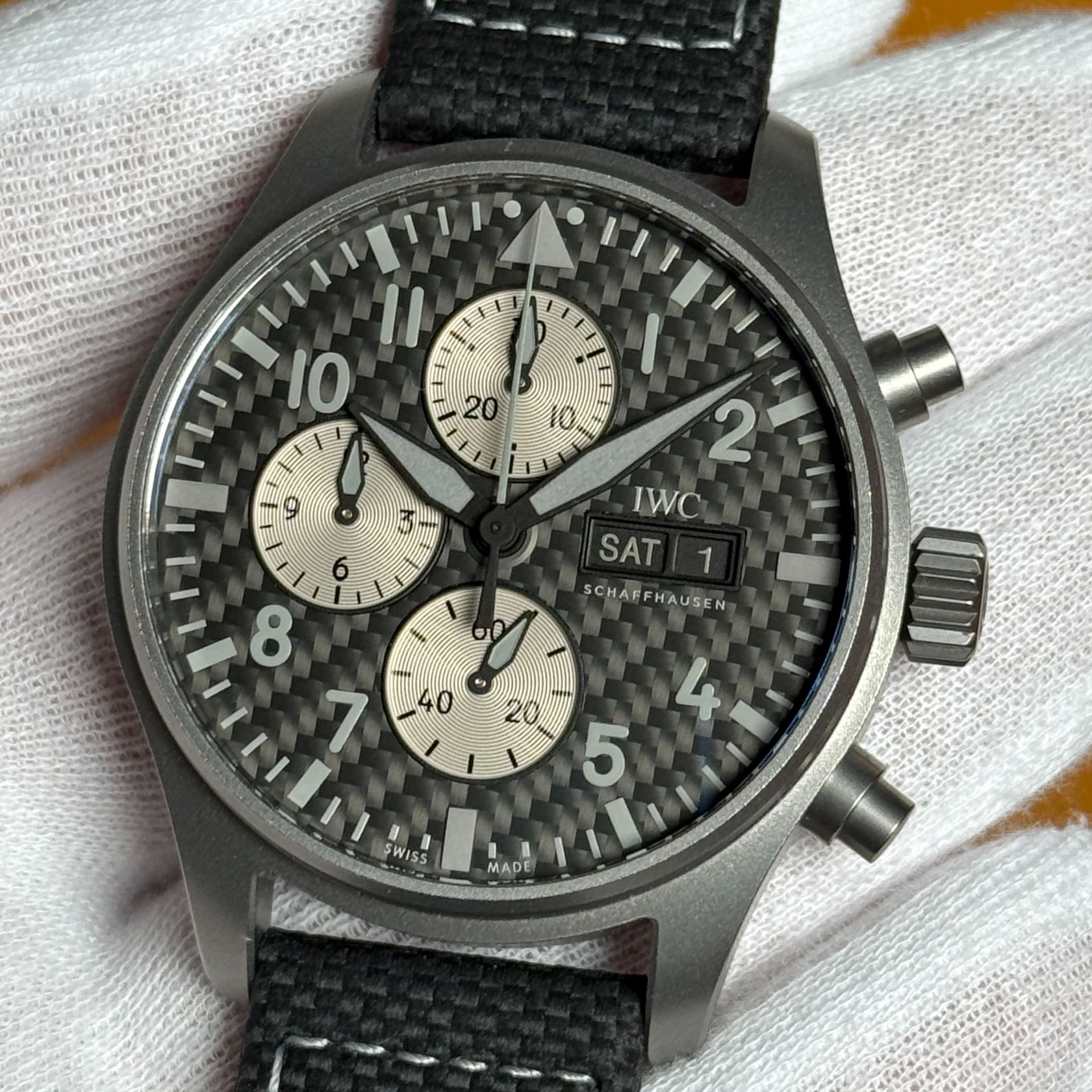 Auction: IWC Pilot's Watch Chronograph AMG IW3779-03 | Bezel