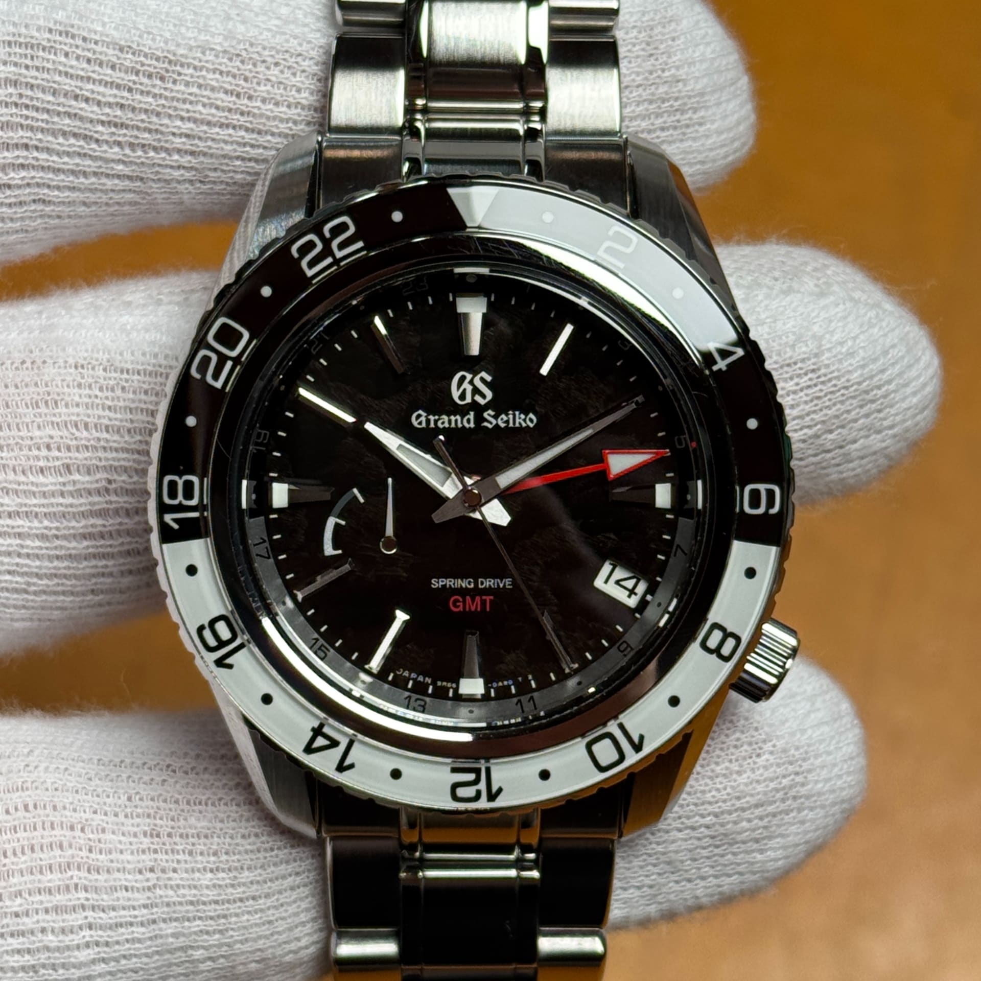 Auction: 2022 Grand Seiko Spring Drive GMT Steel / Rock-Pattern ...