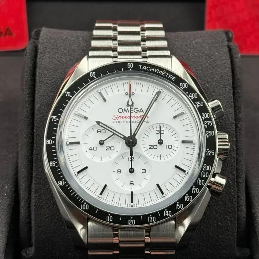 Auction: 2025 Omega Speedmaster Moonwatch Professional Steel / White ...