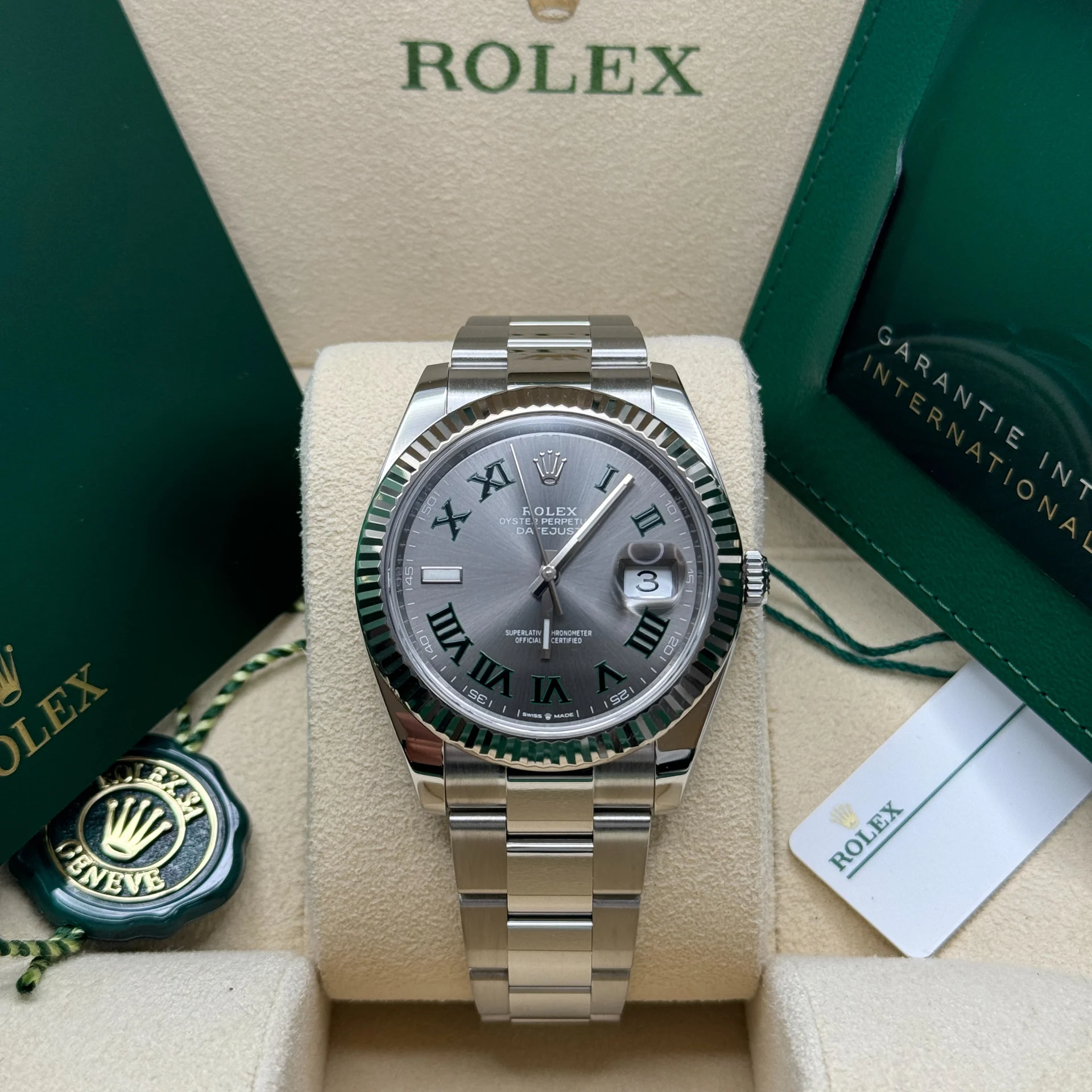 Rolex Datejust 41 "Wimbledon" / Fluted / Oyster 126334-0021 Watches | Bezel