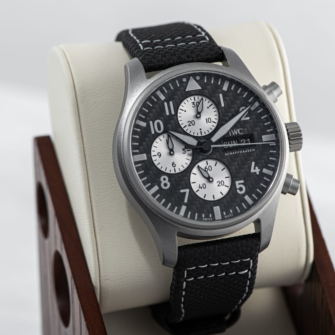 Auction: IWC Pilot's Watch Chronograph AMG IW3779-03 | Bezel