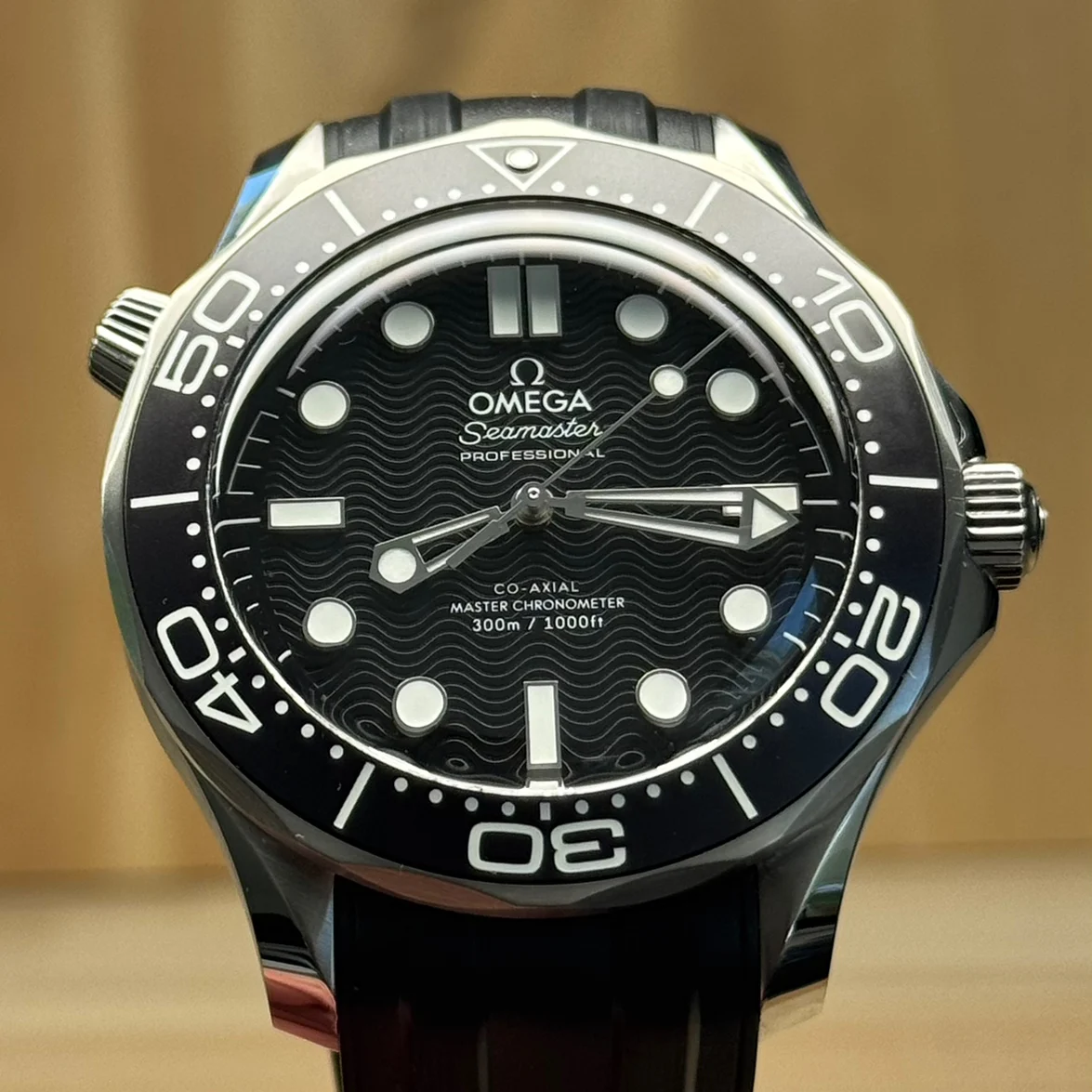 Omega Seamaster Diver 300M No-Date Master Co-Axial 42 Steel / Aluminum ...