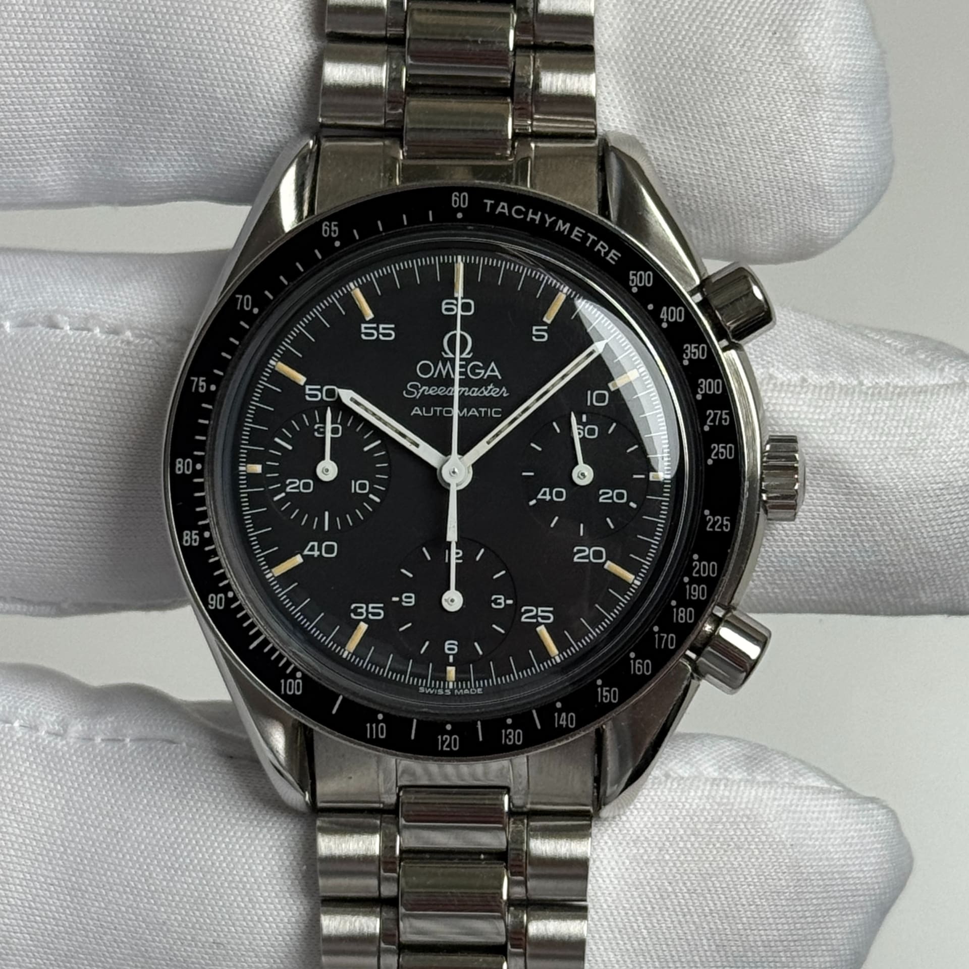 Auction: Omega Speedmaster Reduced Steel / Black 3510.50.00 | Bezel