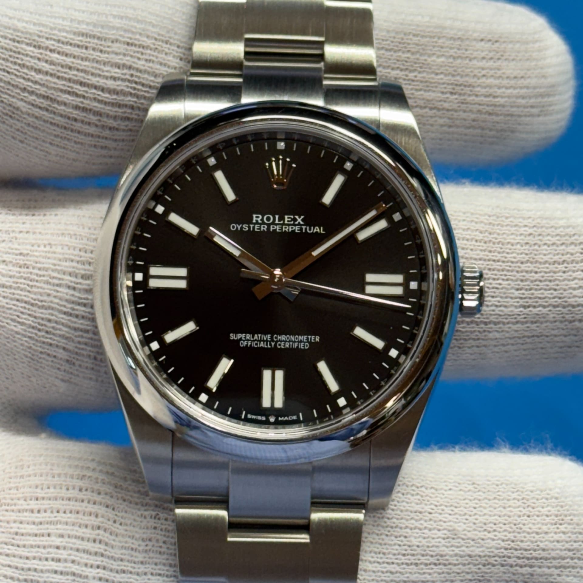 Auction: 2025 Rolex Oyster Perpetual 41 Black 124300-0002 | Bezel