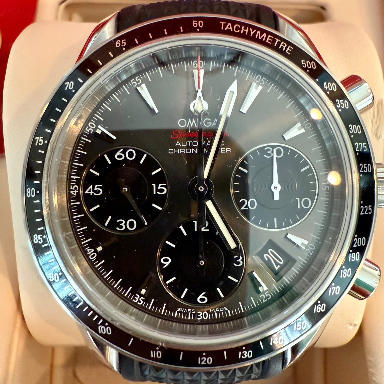 Auction: Omega Speedmaster Date 40 Steel / Gray / Bracelet 323.30.40.40 ...