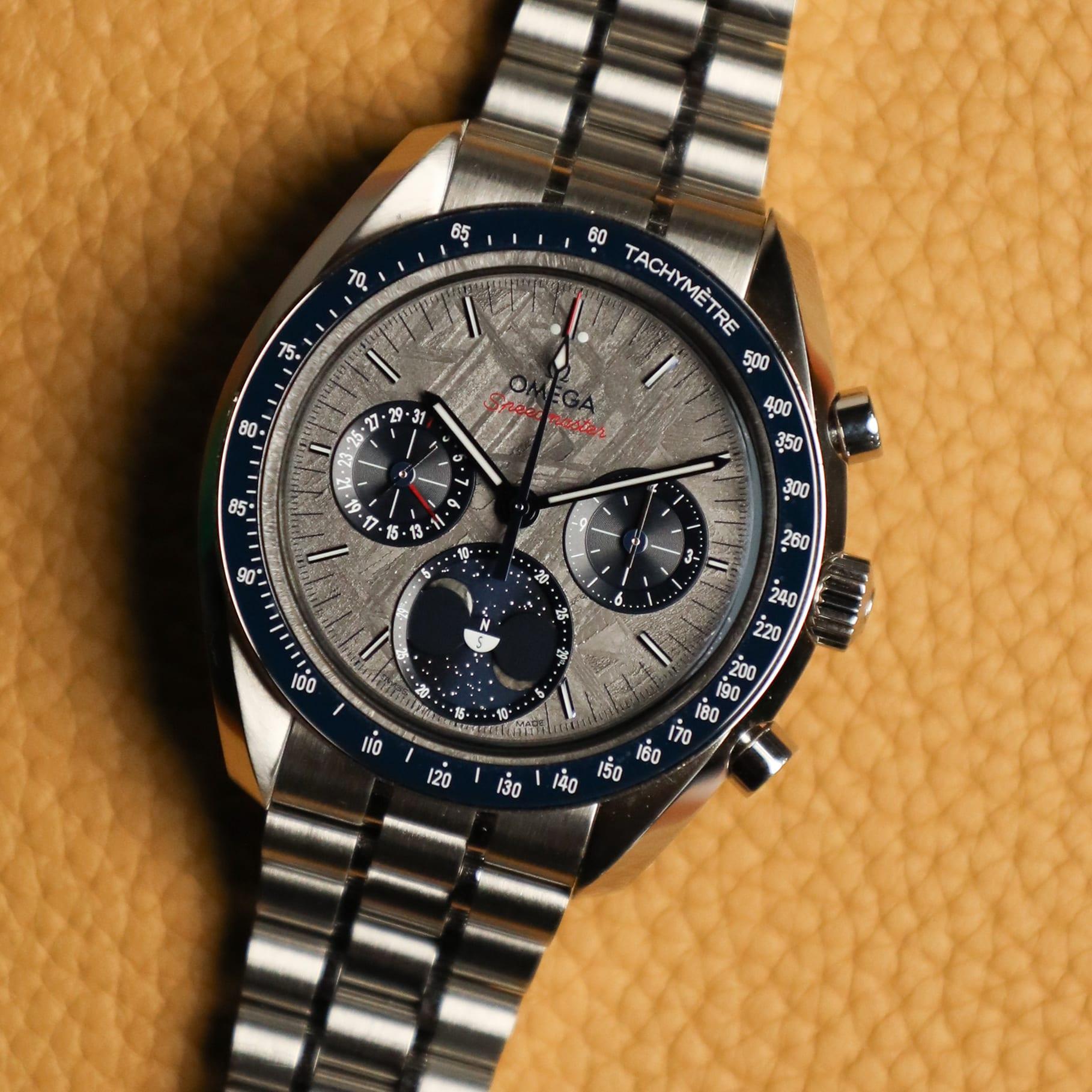 Auction: 2025 Omega Speedmaster Moonphase 43 Steel / Ceramic / Gray ...