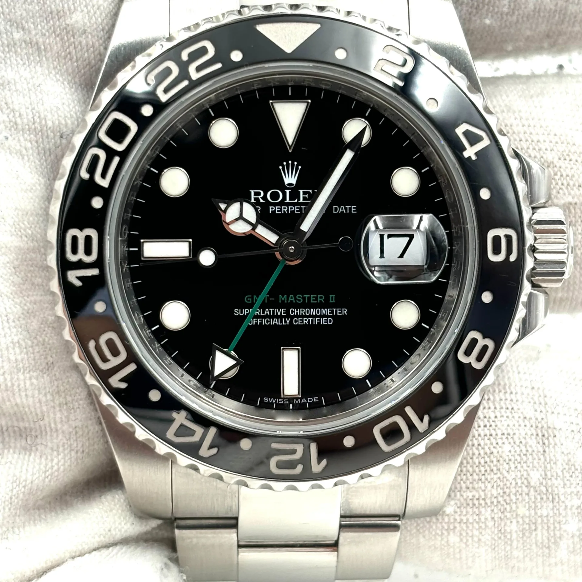 Rolex GMT-Master II / Black 116710LN-0001 Watches | Bezel